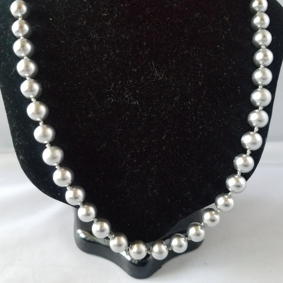 Kissaka | Jewelry | Kissaka Vintage Metallic Faux Pearl Necklaces ...